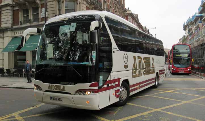 Angela Coaches | SHOWBUS BUS IMAGE GALLERY | Hampshire: South of England