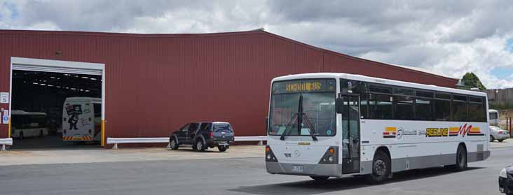 Tasmanian Redline Coaches | australia.SHOWBUS.com BUS IMAGE GALLERY