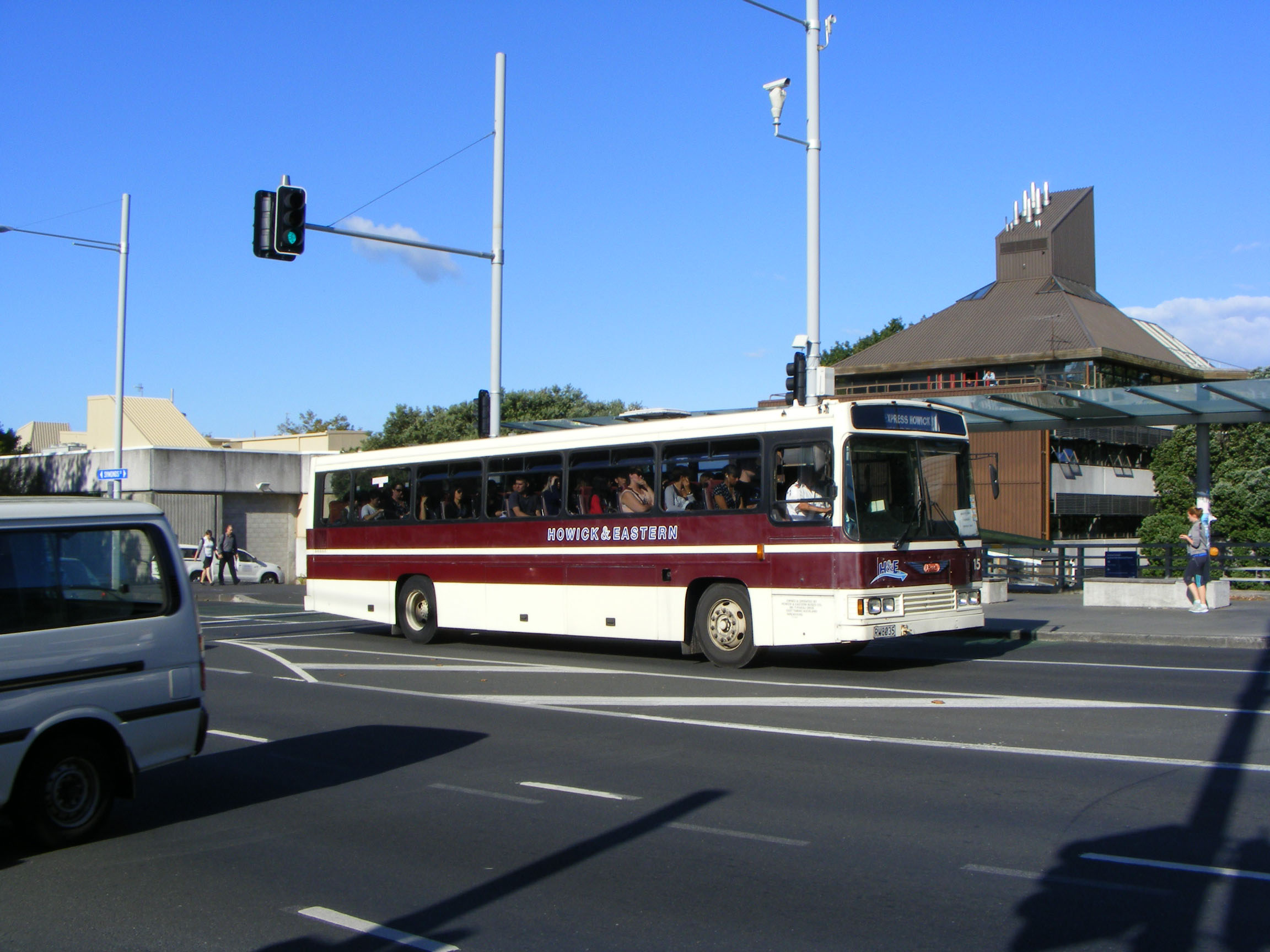 Howick & Eastern | SHOWBUS INTERNATIONAL BUS IMAGE GALLERY | NEW ZEALAND