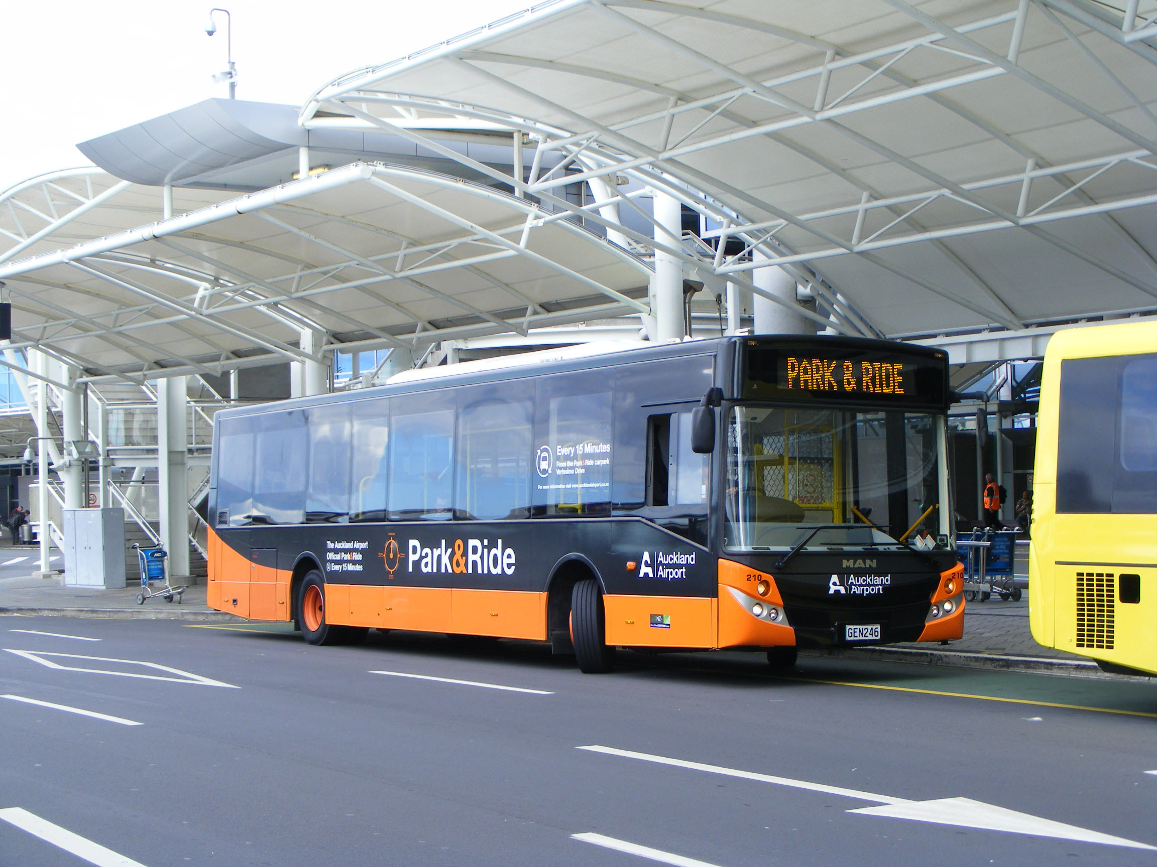 Bus Travel NZ | NEW ZEALAND SHOWBUS BUS IMAGE GALLERY