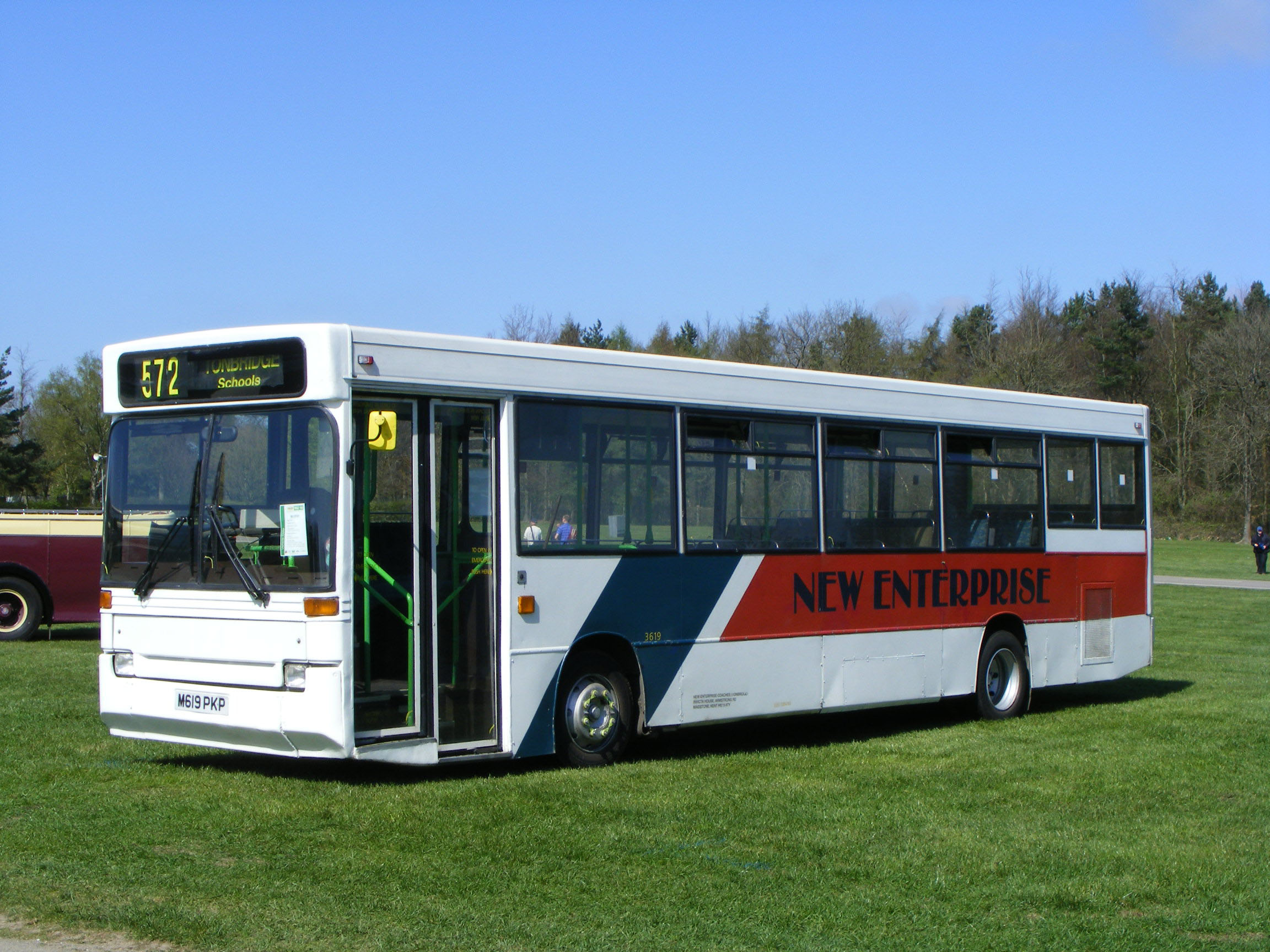 New Enterprise | The SHOWBUS Bus Image Gallery | Maidstone & District