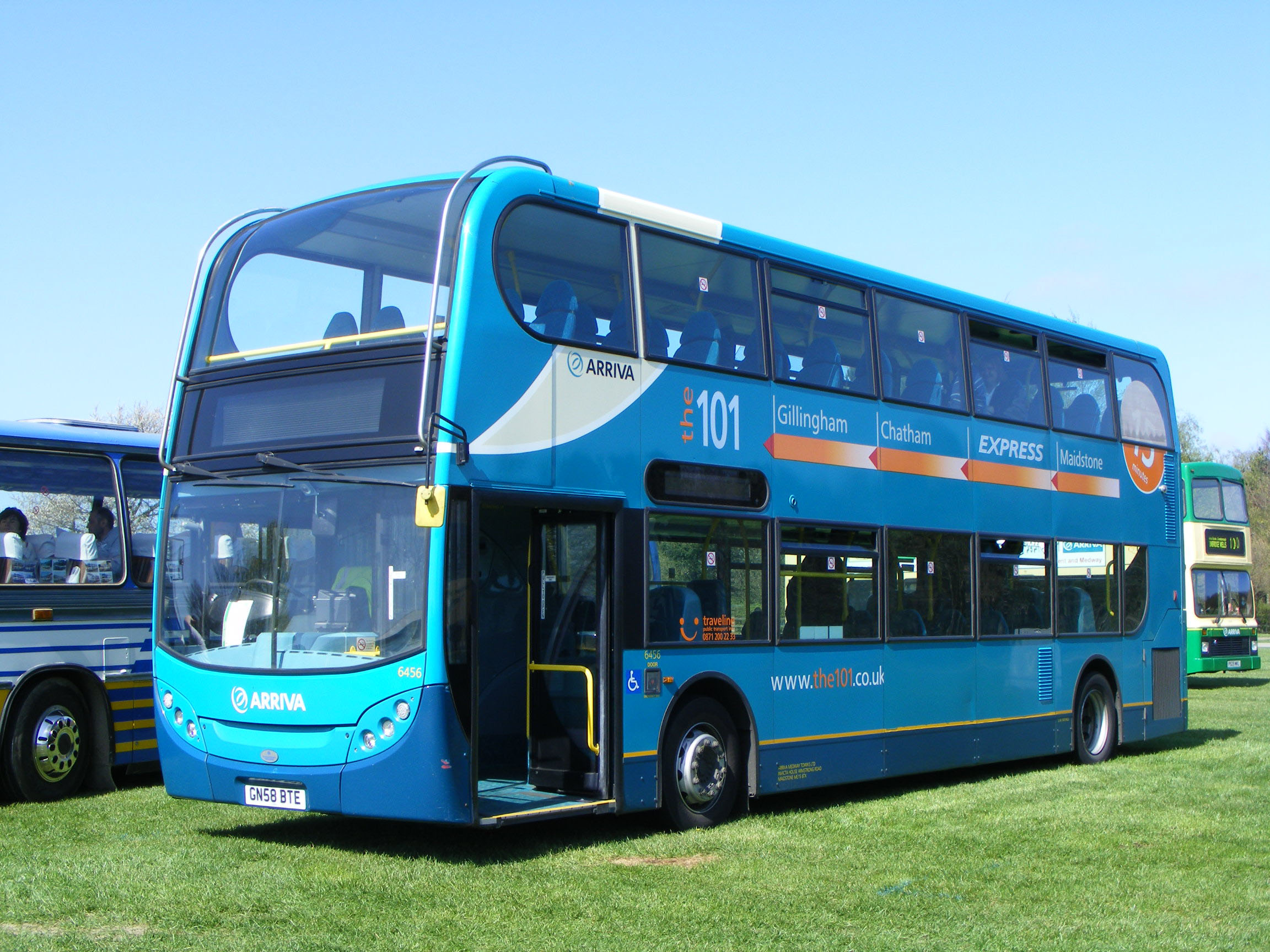 Arriva Southern Counties | SHOWBUS Bus Image Gallery - Arriva Kent