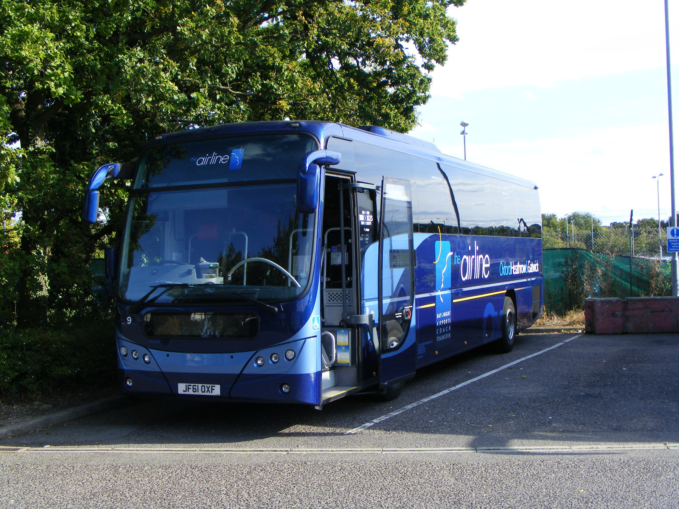 airline | SHOWBUS MIDLANDS BUS IMAGE GALLERY | City of Oxford Motor ...