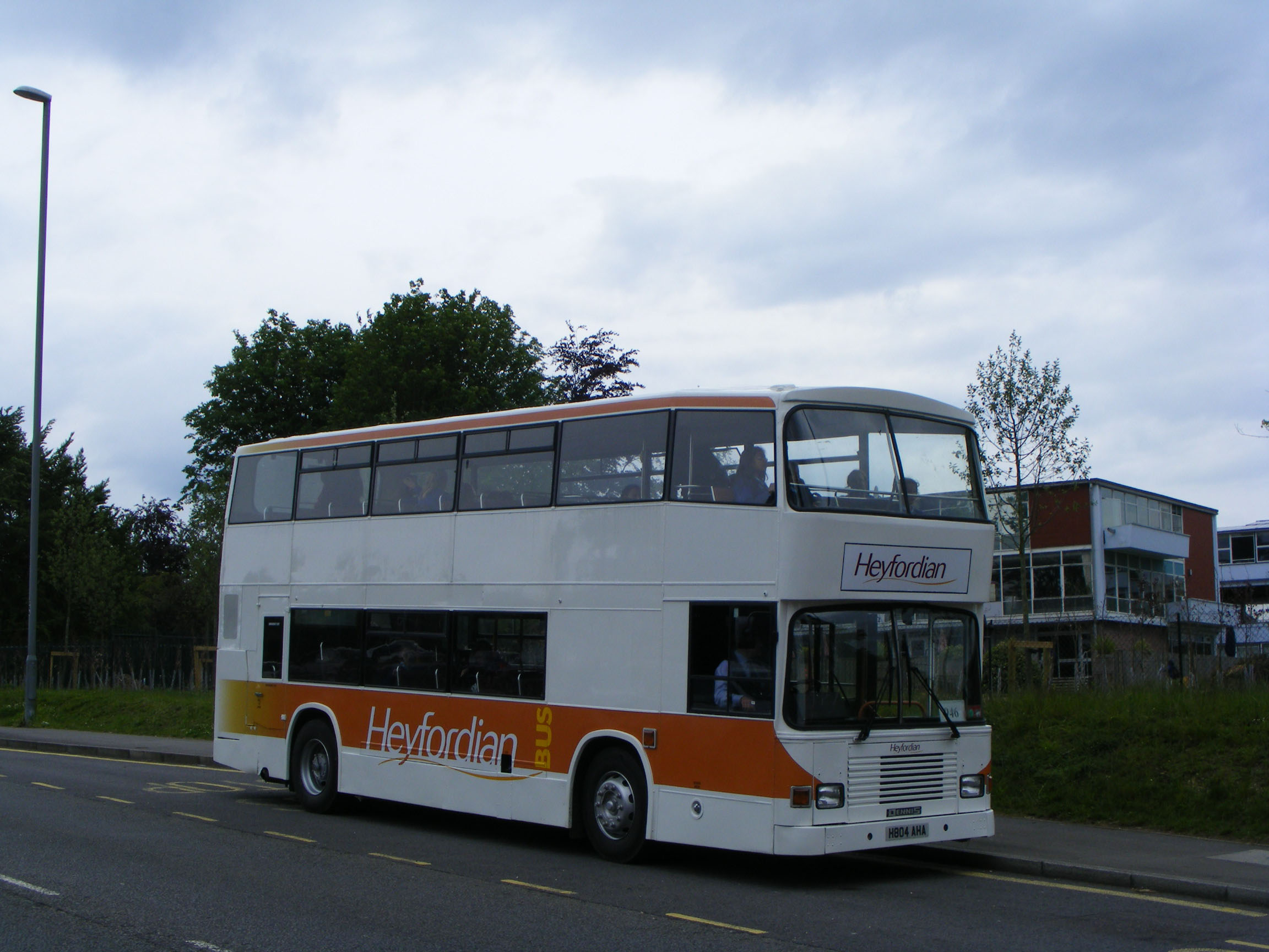 Heyfordian Travel | SHOWBUS BUS IMAGE GALLERY | Oxfordshire
