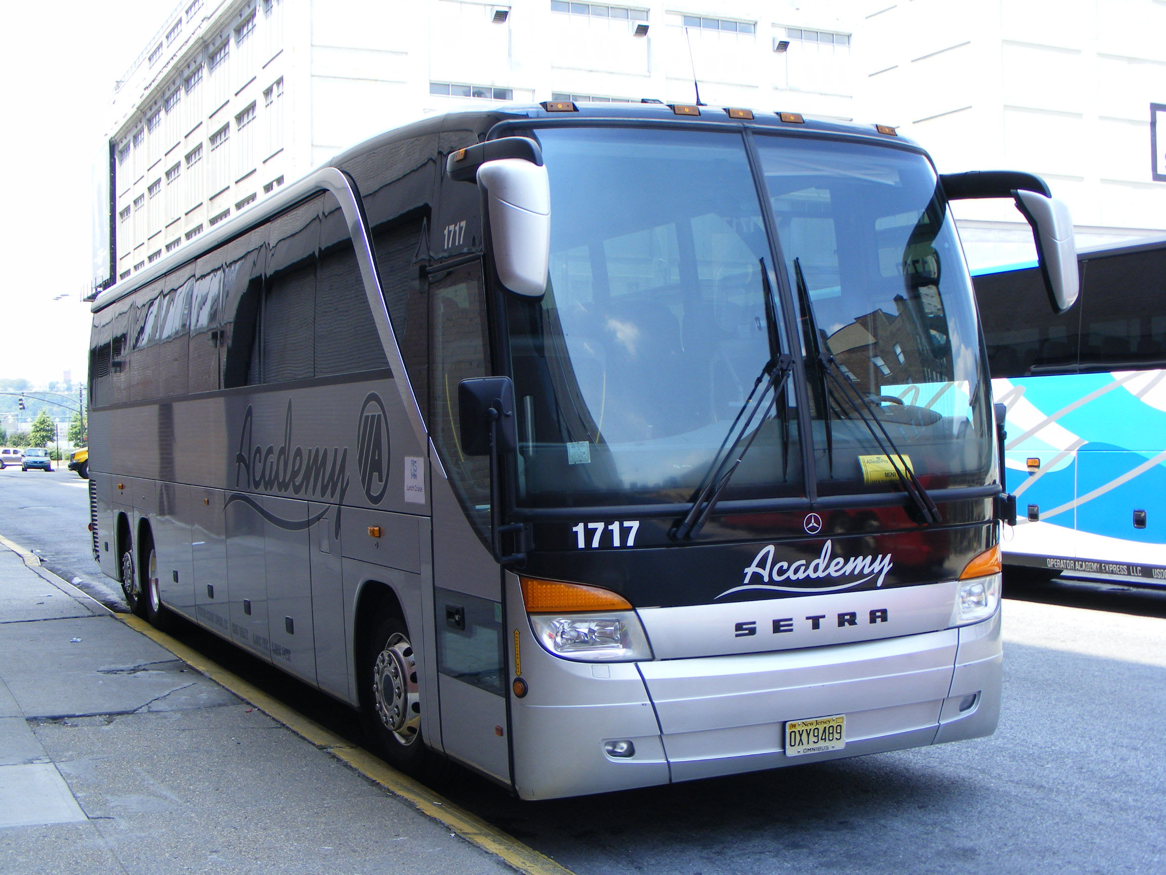 Academy Bus Lines | SHOWBUS INTERNATIONAL BUS IMAGE GALLERY | USA
