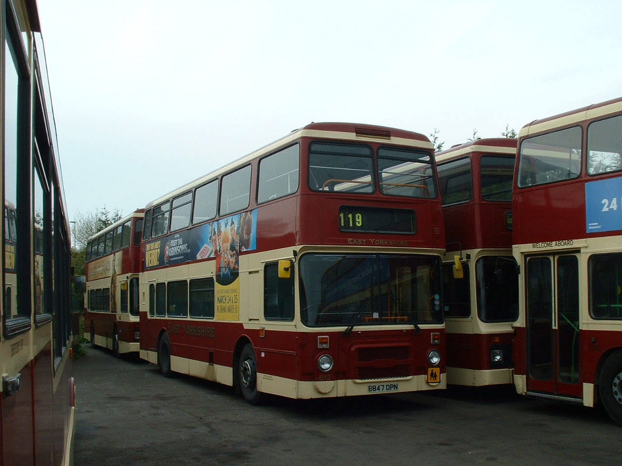 East Yorkshire Bus Image Gallery at showbus.com