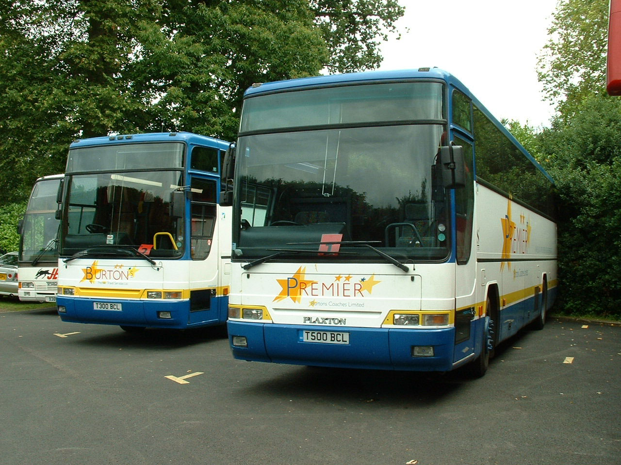 Burtons | SHOWBUS BUS IMAGE GALLERY | Anglia