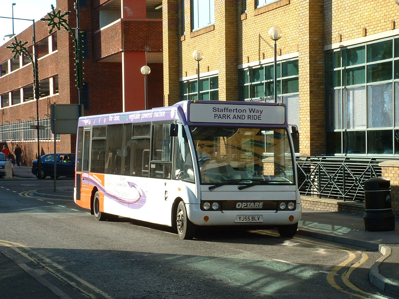 Courtney Buses | SHOWBUS Bus Image Gallery | London & Home Counties