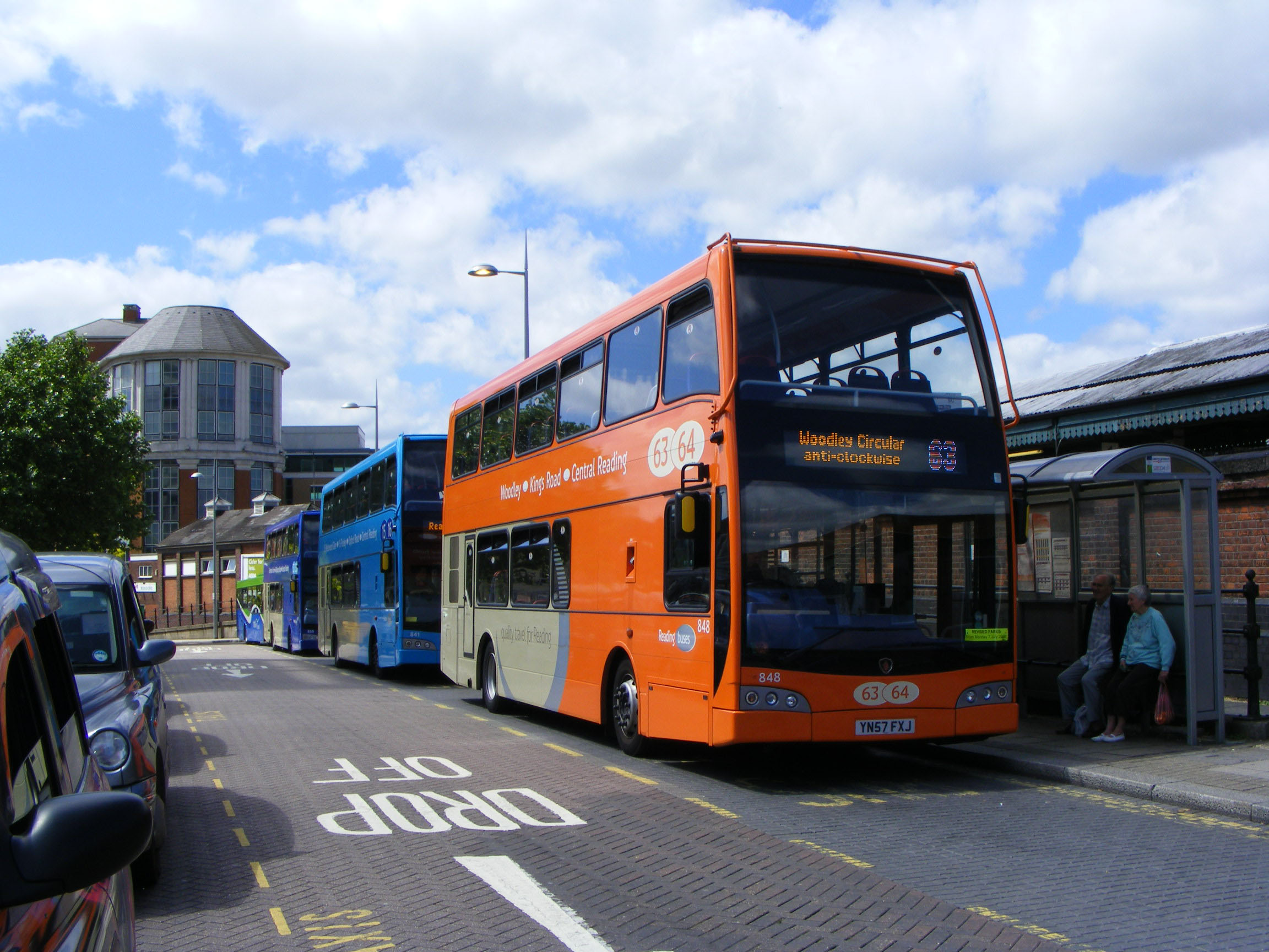 Reading Buses SHOWBUS BUS IMAGE GALLERY