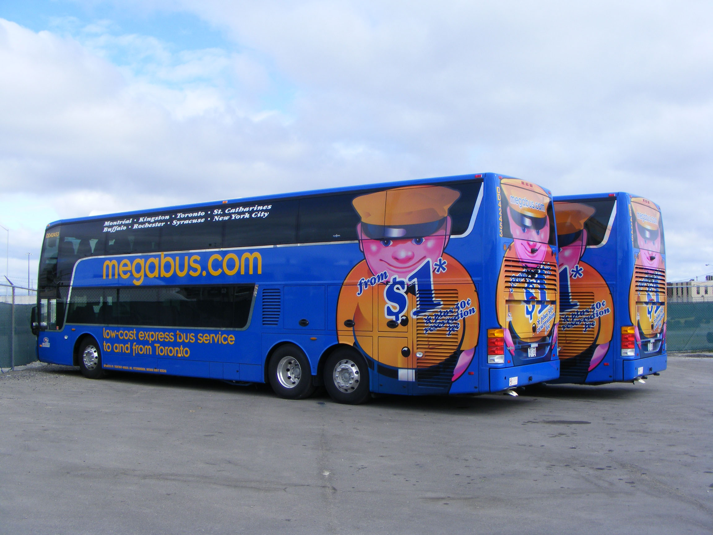 Megabus | SHOWBUS international BUS IMAGE GALLERY | Canada