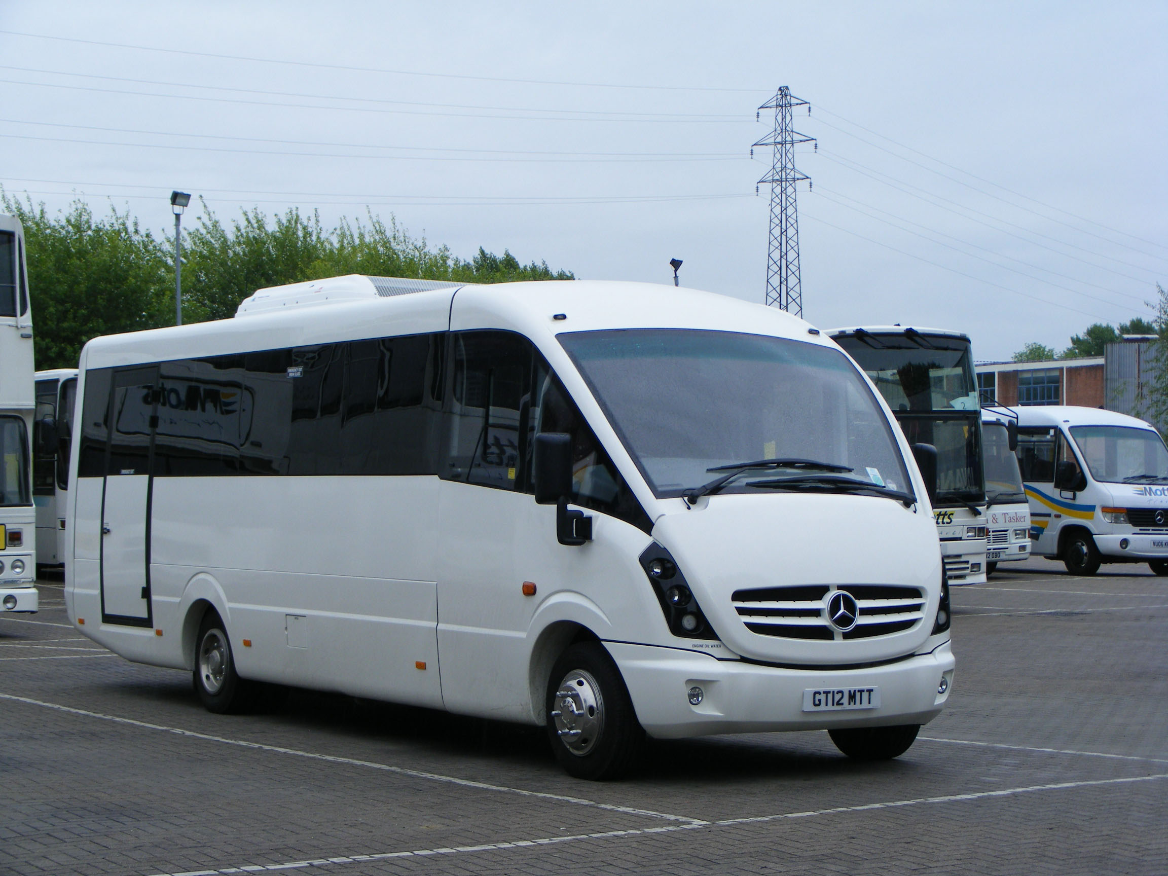 Motts Travel | SHOWBUS Bus Image Gallery