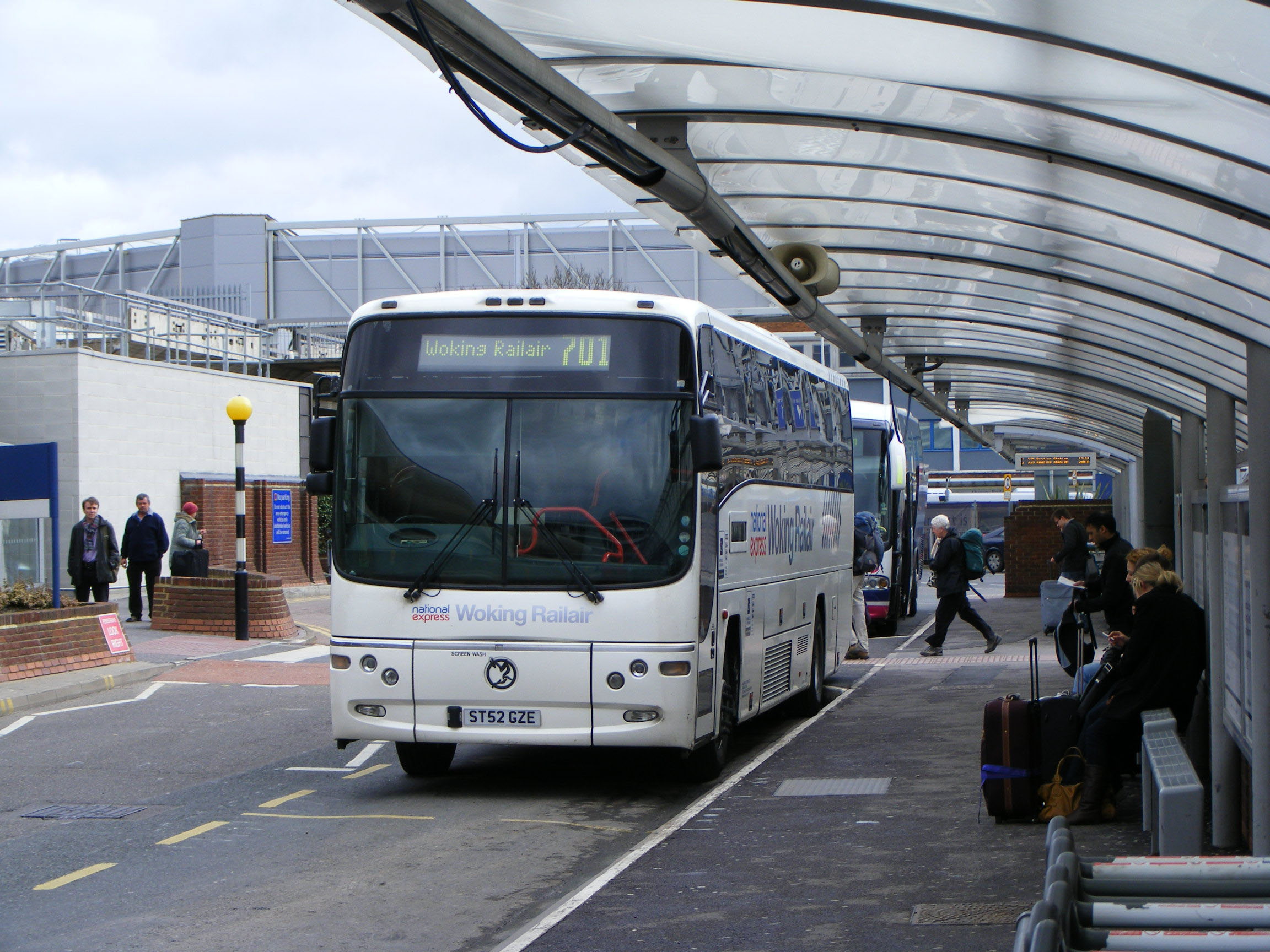 NATIONAL EXPRESS | SHOWBUS COACH IMAGE GALLERY | Plaxton Paragon & Panther