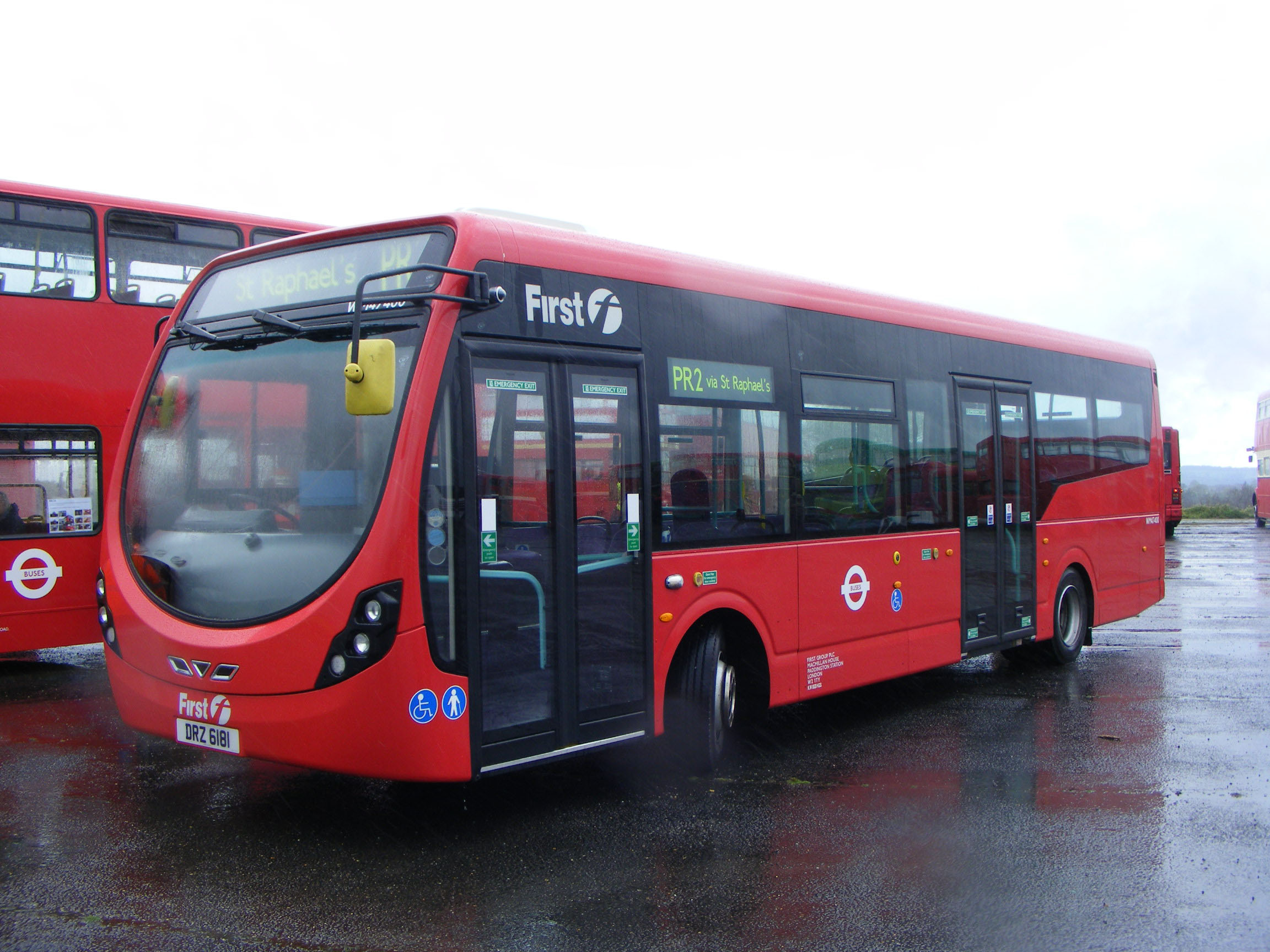 SHOWBUS PHOTO GALLERY First in London