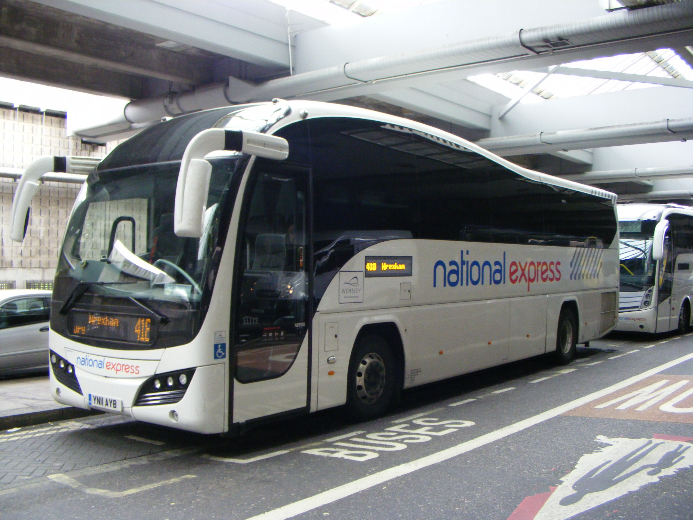 NATIONAL EXPRESS | SHOWBUS COACH IMAGE GALLERY | Plaxton Elite