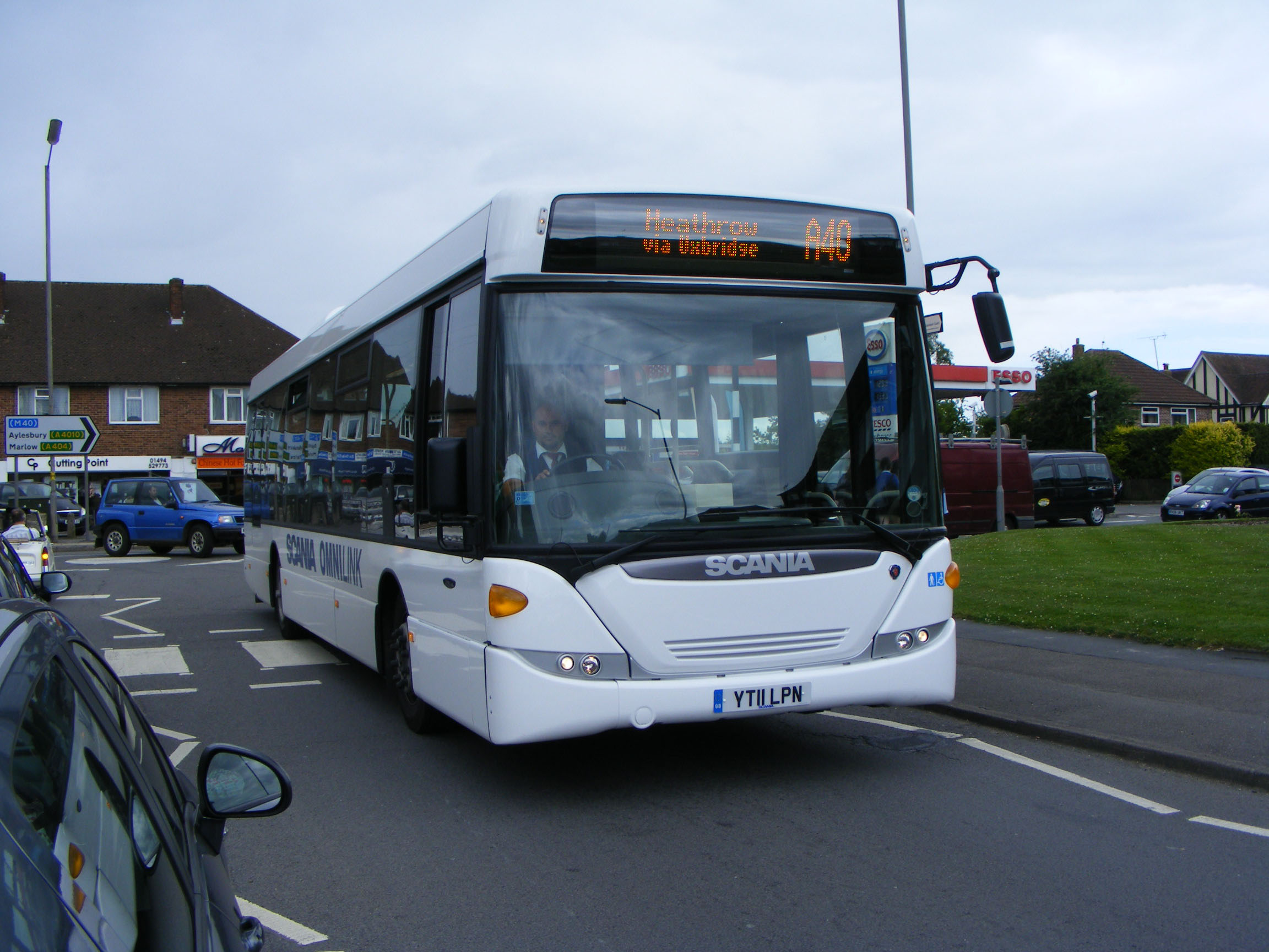 Carousel Buses | SHOWBUS Bus Image Gallery | London & Home Counties