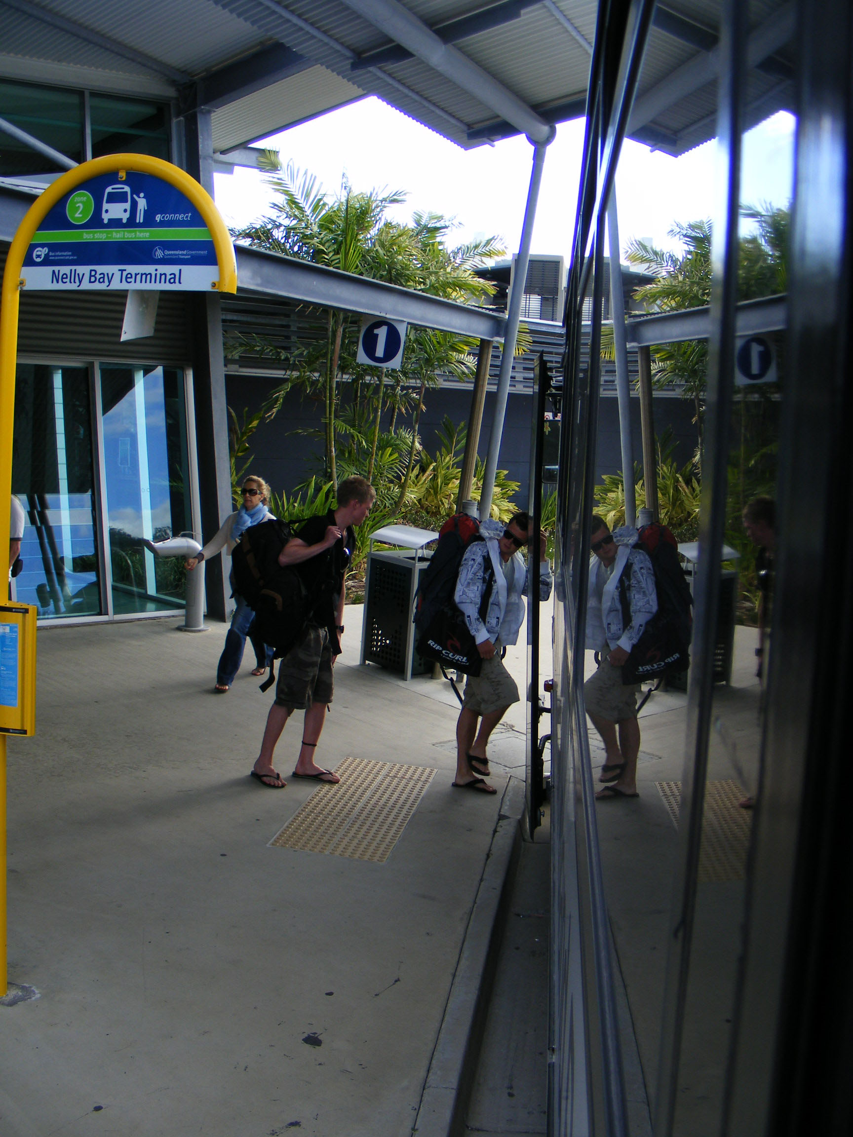 Magnetic Island Bus Service - australia.SHOWBUS.com PHOTO GALLERY