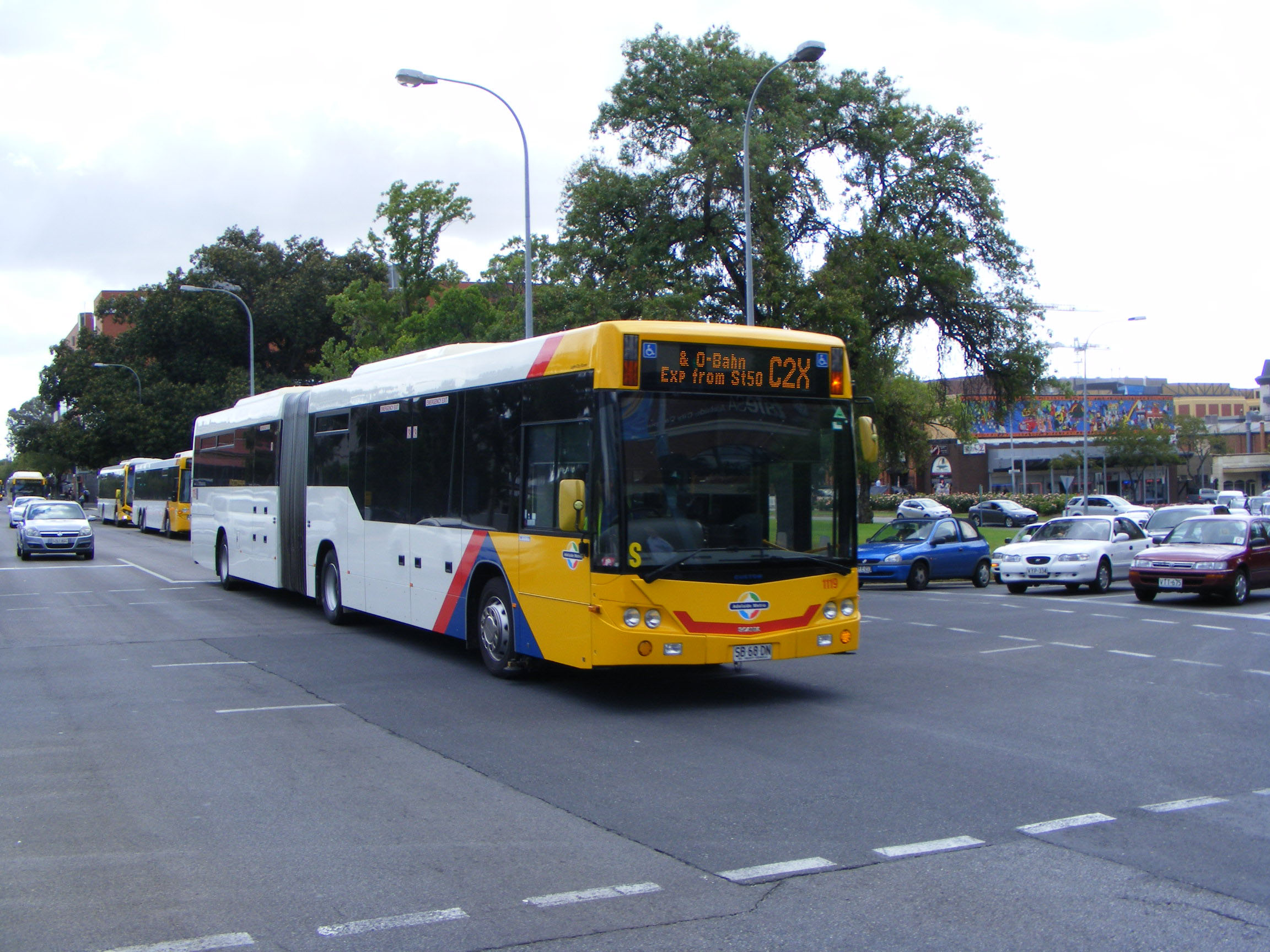 Adelaide Metro articulated buses | australia.SHOWBUS.com BUS IMAGE GALLERY