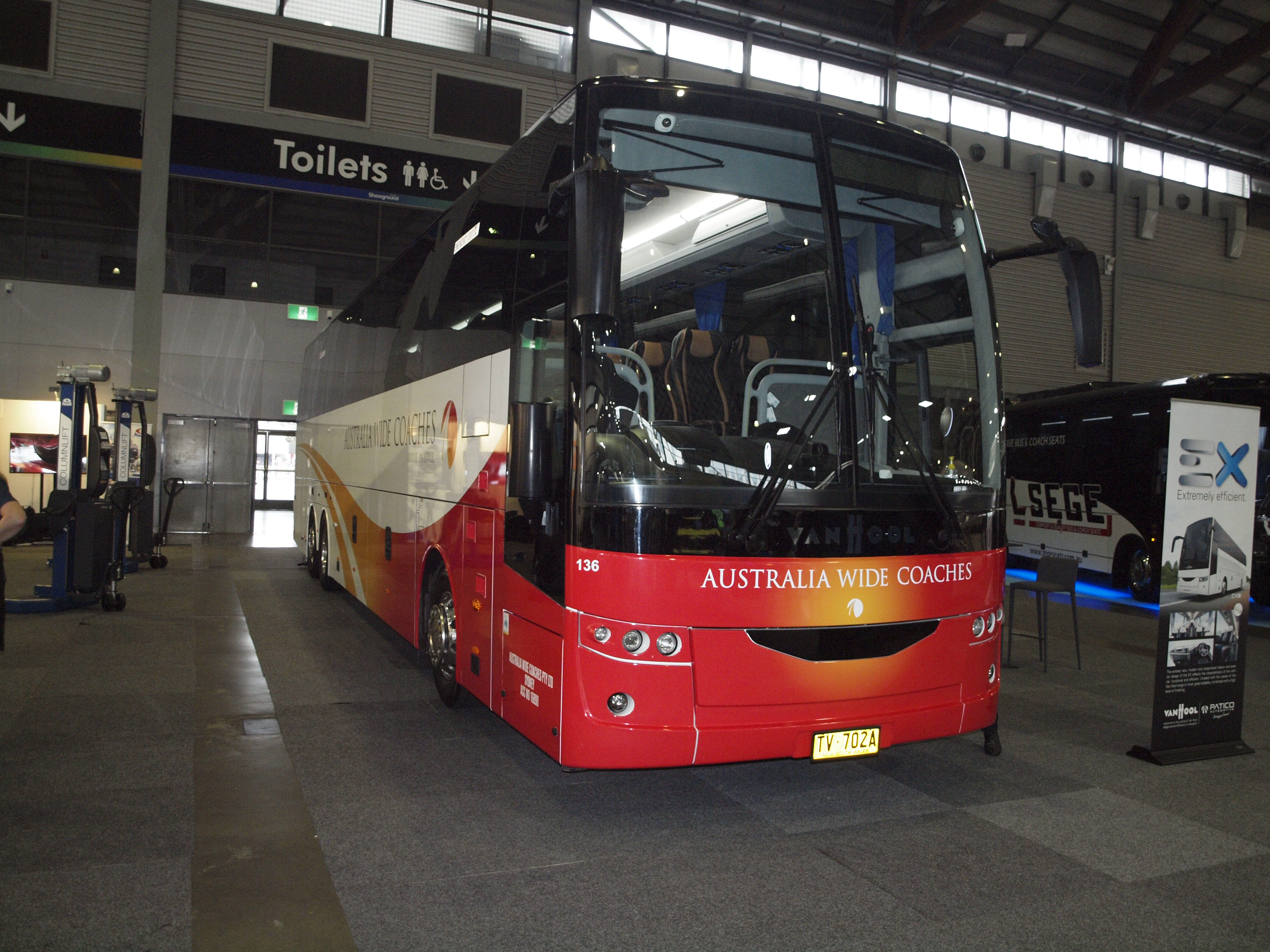 Australia Wide Coaches | australia.SHOWBUS.com COACH IMAGE GALLERY | NSW