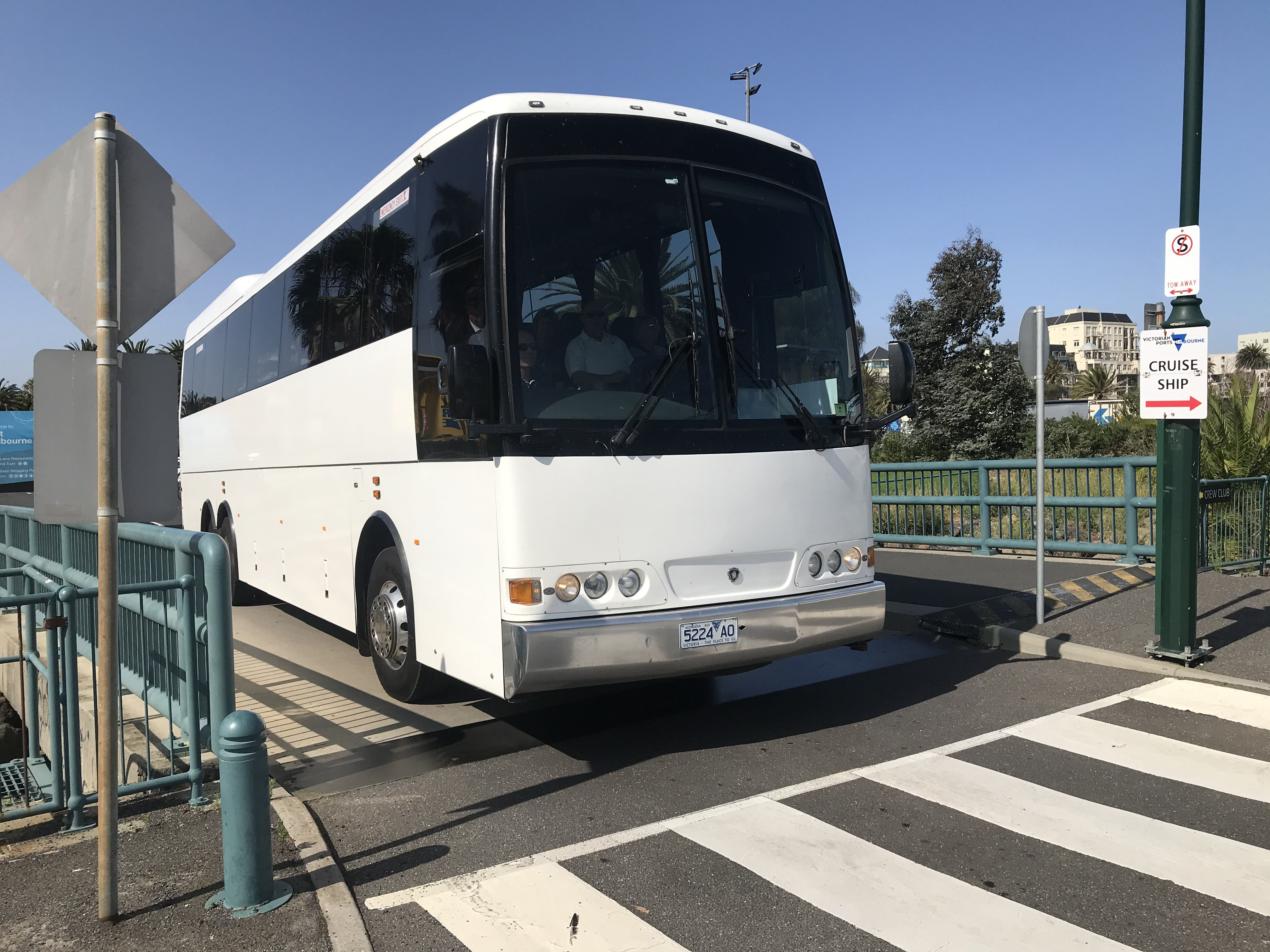 Rockleigh Tours | australia.SHOWBUS.com BUS & COACH IMAGE GALLERY ...