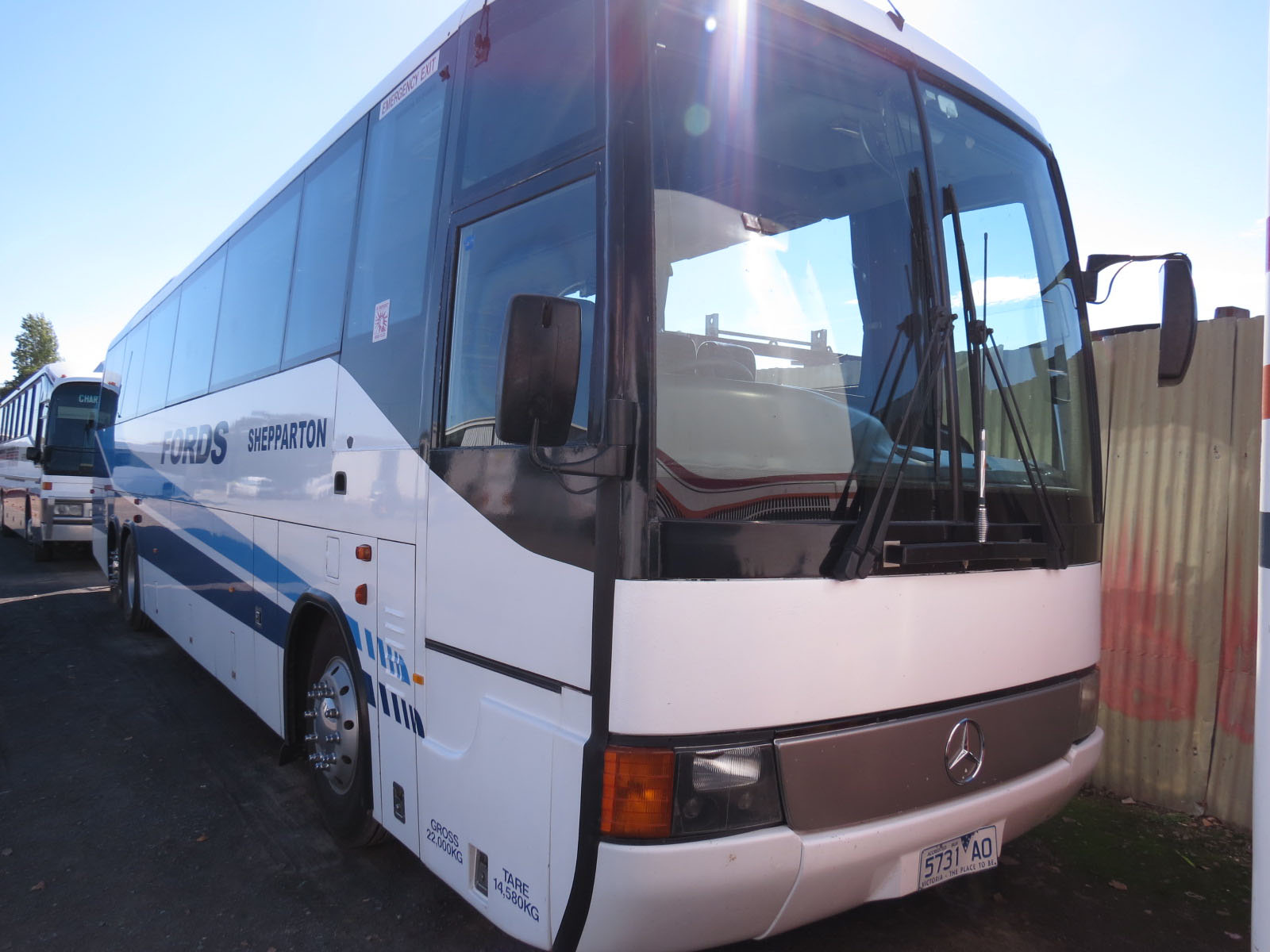 Ford's Bus Service | australia.SHOWBUS.com BUS IMAGE GALLERY | Victoria