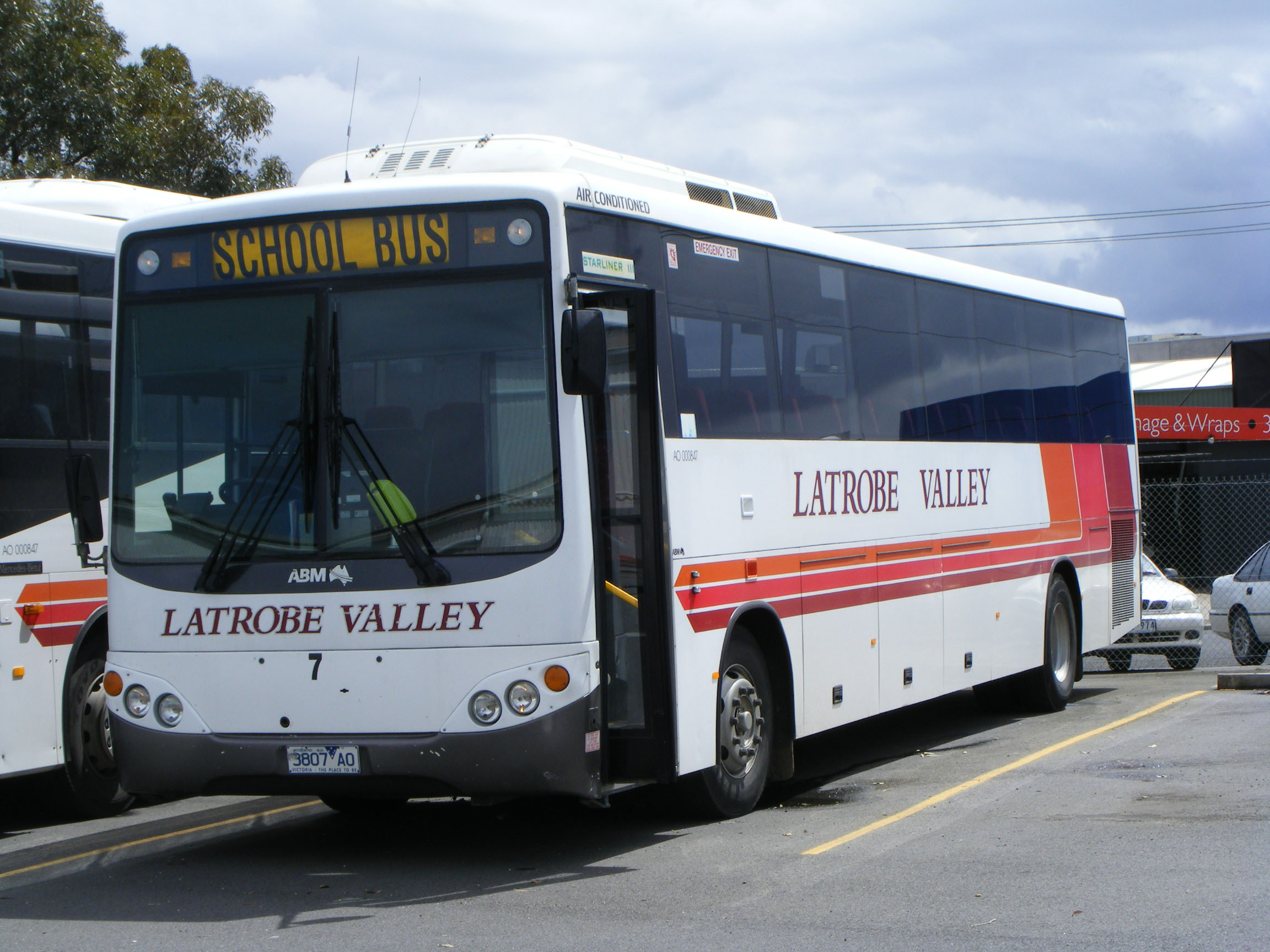 Latrobe Valley Buslines | australia.SHOWBUS.com BUS IMAGE GALLERY