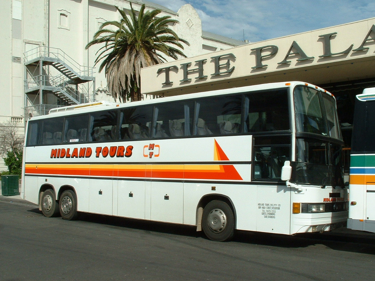Midland Tours | Dysons | australia.SHOWBUS.com BUS IMAGE GALLERY