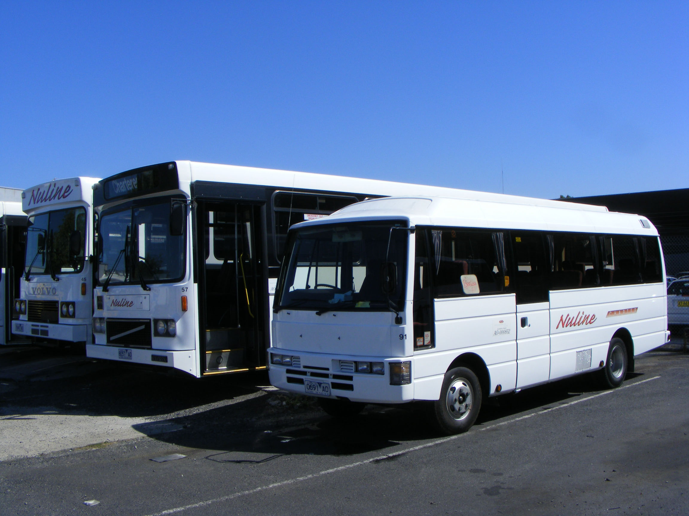 Nuline Coaches - australia.SHOWBUS.com BUS IMAGE GALLERY