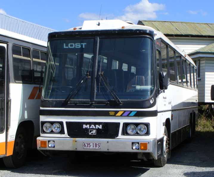Logan Coaches | australia.SHOWBUS.com BUS IMAGE GALLERY | Queensland