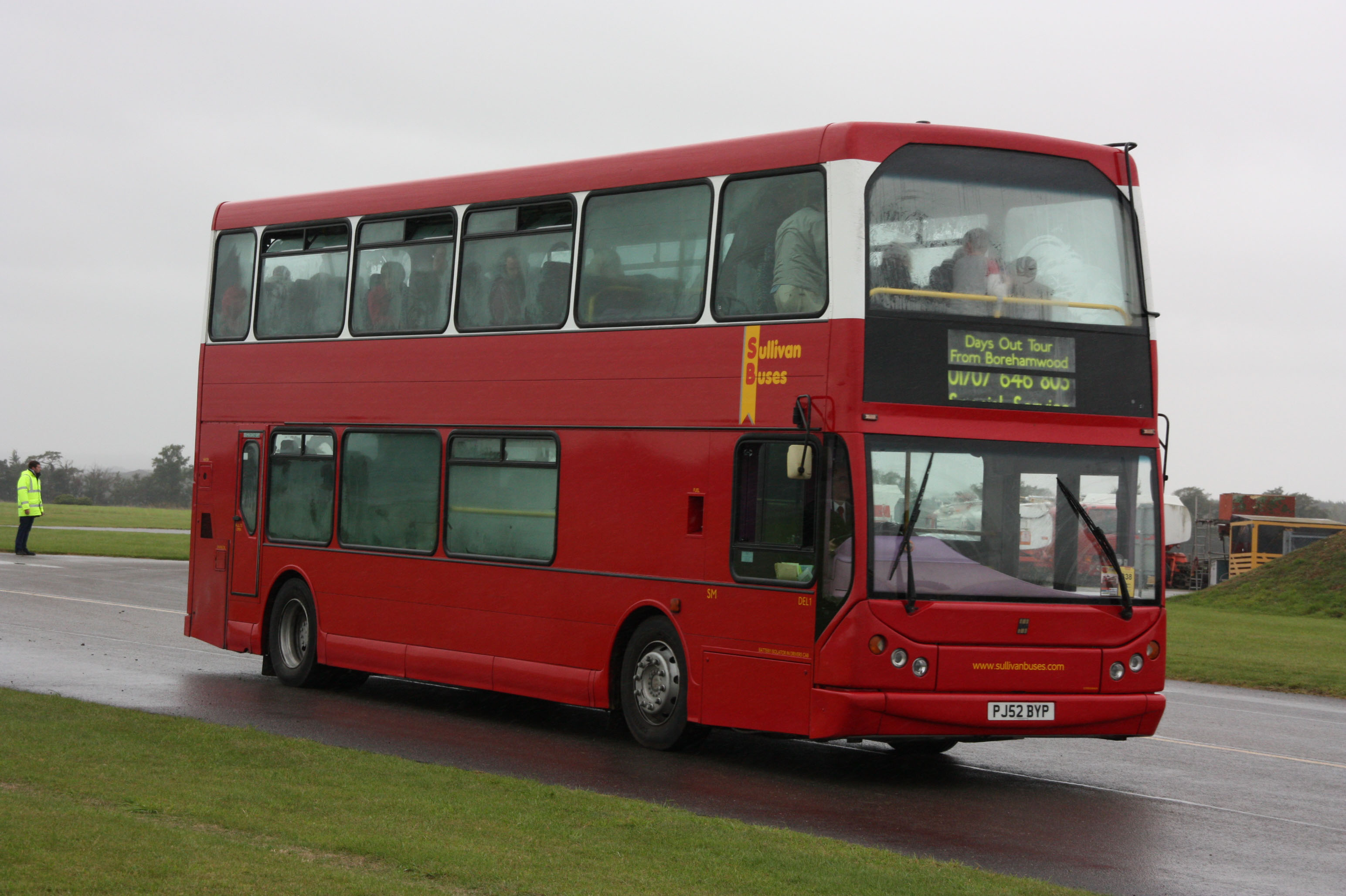 Sullivan Buses - The SHOWBUS Bus Image Gallery