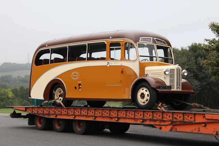 Beestons | SHOWBUS BUS IMAGE GALLERY | Anglia