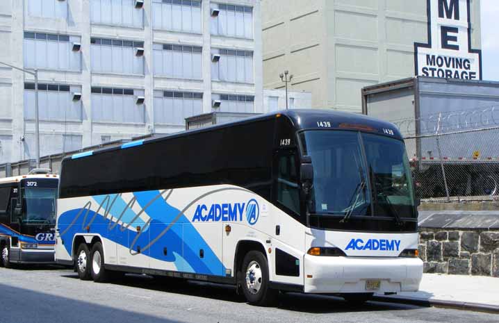 Academy Bus Lines | SHOWBUS INTERNATIONAL BUS IMAGE GALLERY | USA