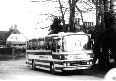 RED ROVER SHOWBUS BUS IMAGE GALLERY
